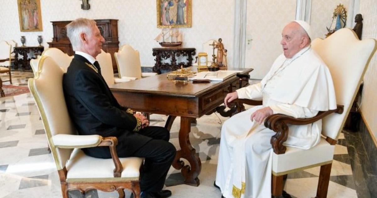 Đức Thánh cha tiếp kiến tân Đại sứ Nga cạnh Tòa Thánh | RVA