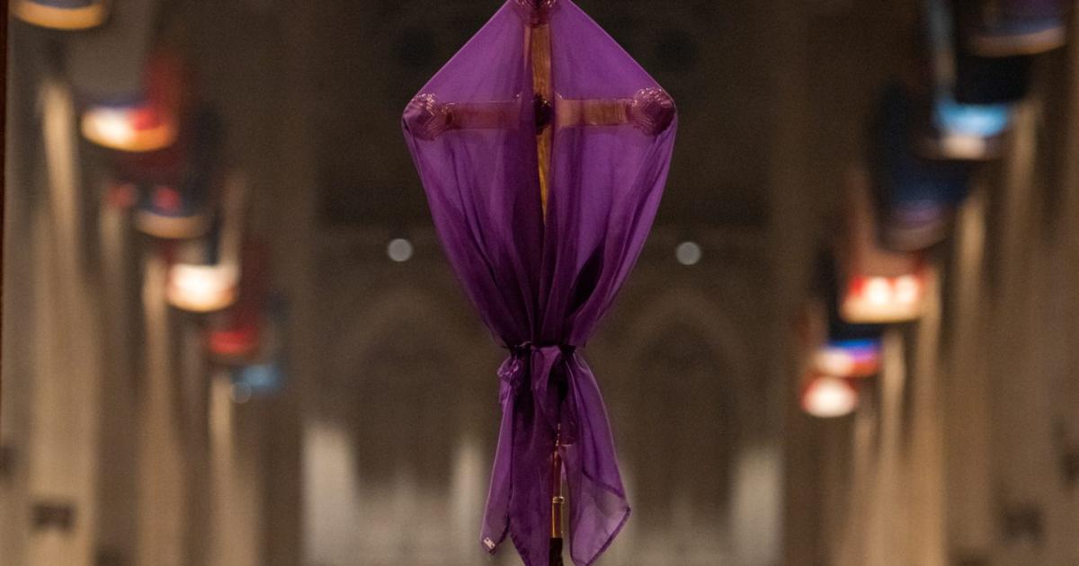 Phút Cầu Nguyện, Thứ Sáu 11/04/2025: Hãy để Thiên Chúa là chính Ngài | RVA