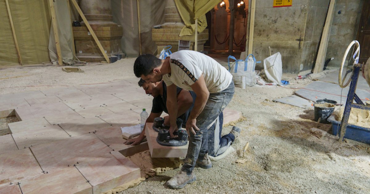 Công trình trùng tu Nhà thờ Mộ Thánh ở Jerusalem bước vào giai đoạn ...